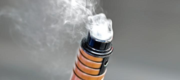 Vapes work better than patches in pregnancy trial | The University of ...